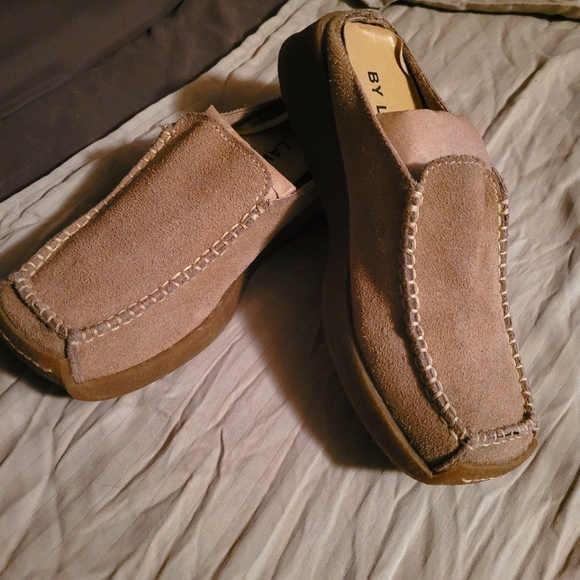 BY LAW | Shoes | Comfy Chunky Suade Platform Mules | Poshmark